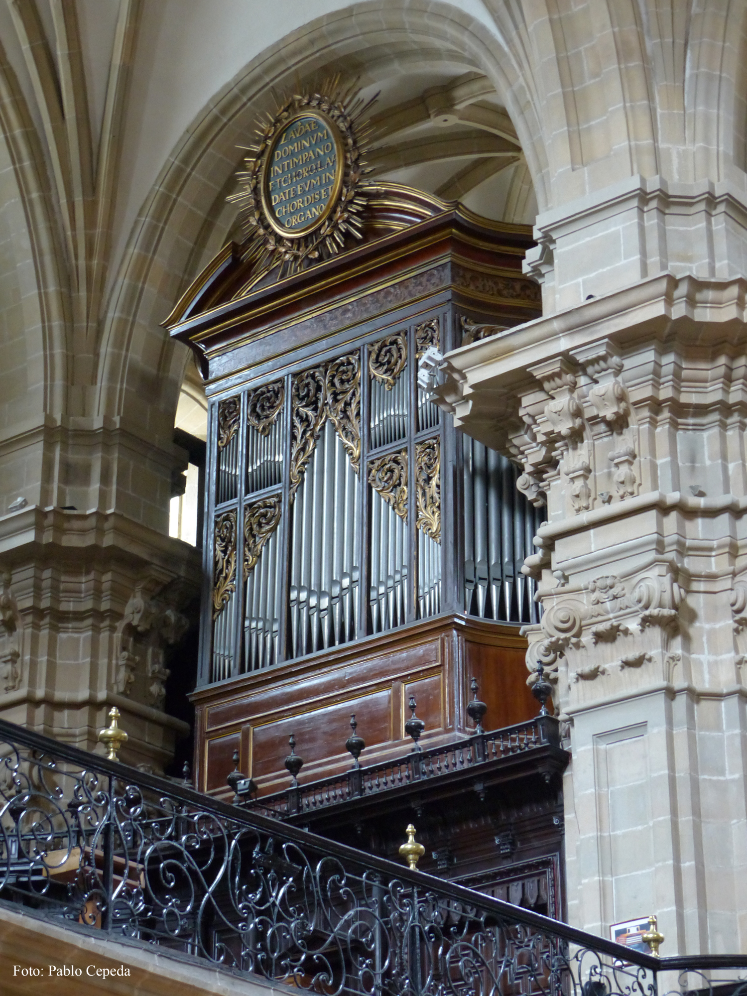 Órgano Cavaillé-Coll(1863) de la Basílica de Santa María del Coro de ...